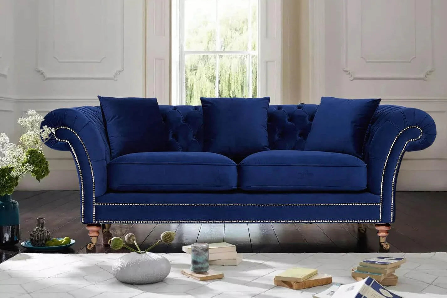 Hampton Chesterfield Sofa With Deep Buttoning and Sweeping Arms – Daia Home